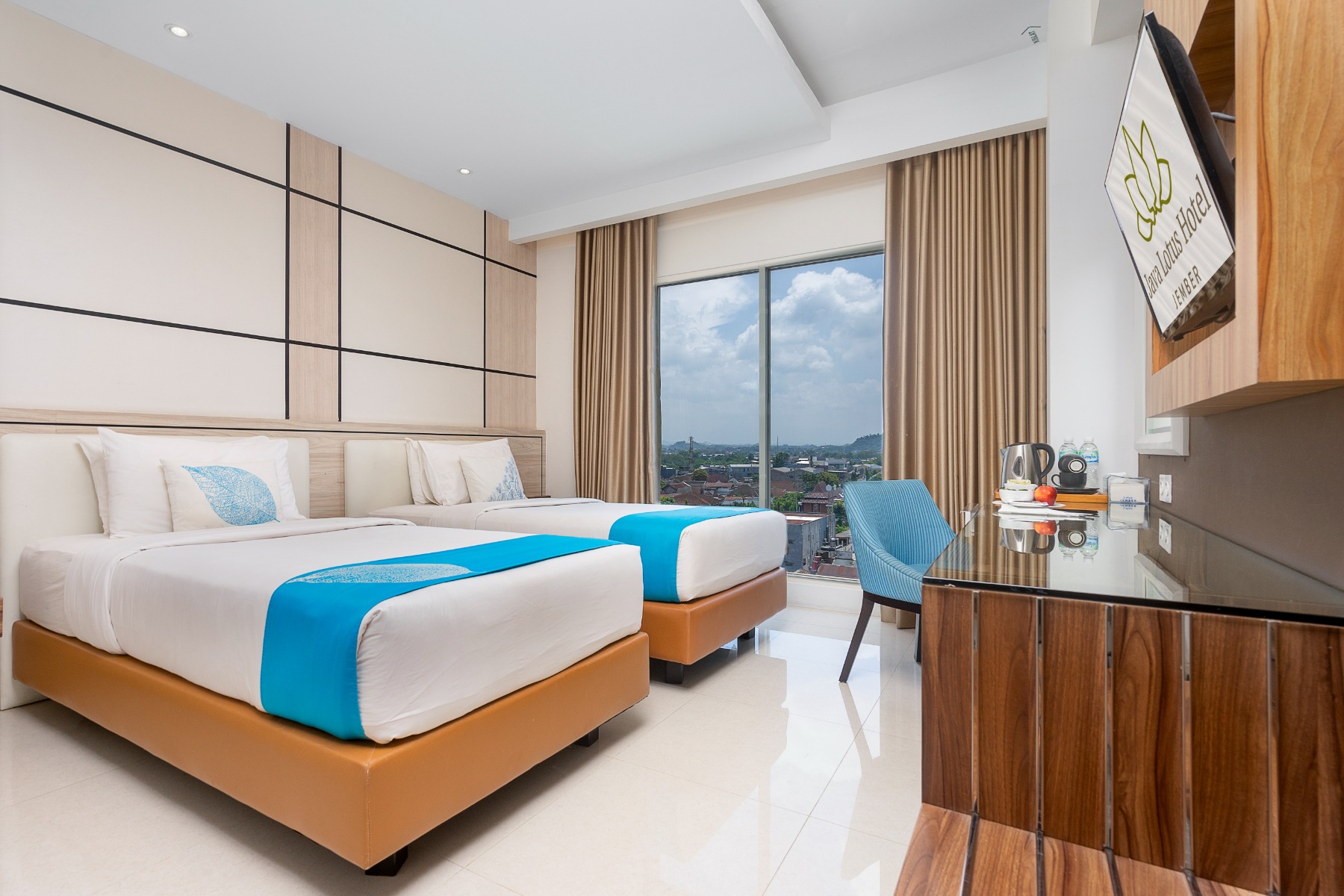 Deluxe Standard Room - Java Lotus Hotel Jember Hotel in Jember East ...