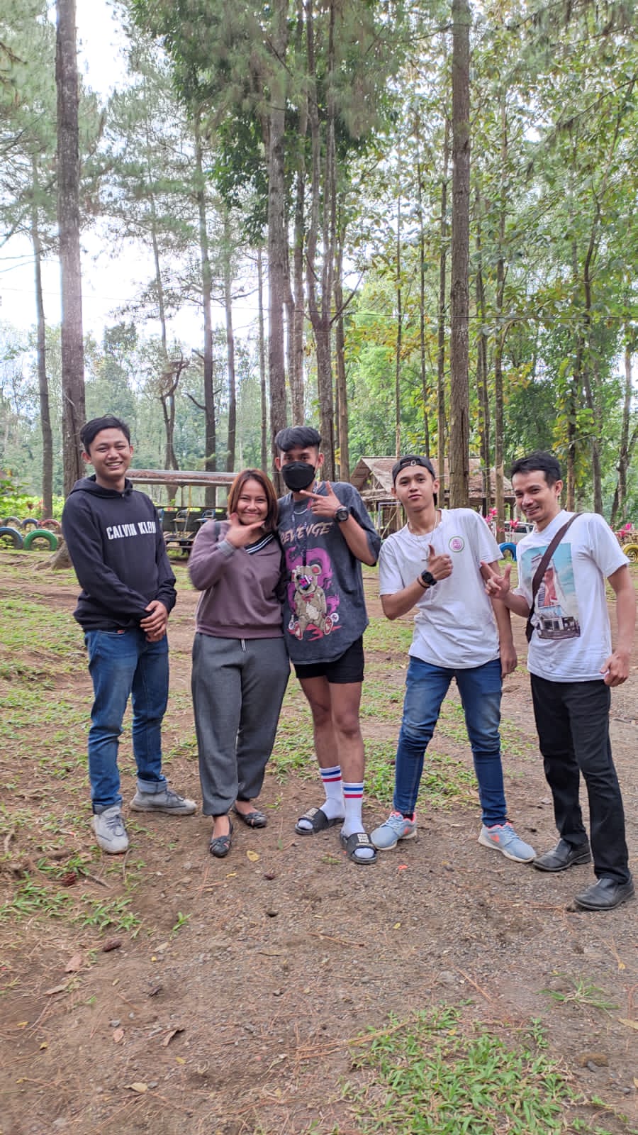 Staff Outing dan Team Building Karyawan Java Lotus Hotel Jember - Java ...